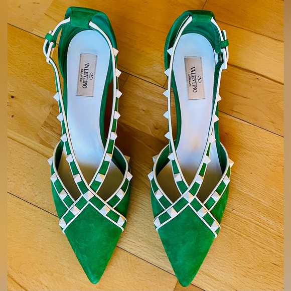Valentino Garavani | Shoes | Valentino Garvani Green Rockstud Dorsay ...